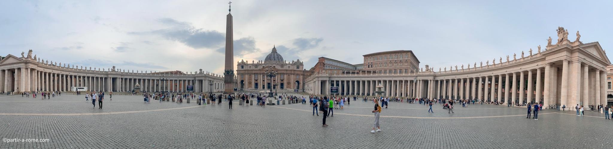 Visiter la Place Saint Pierre à Rome